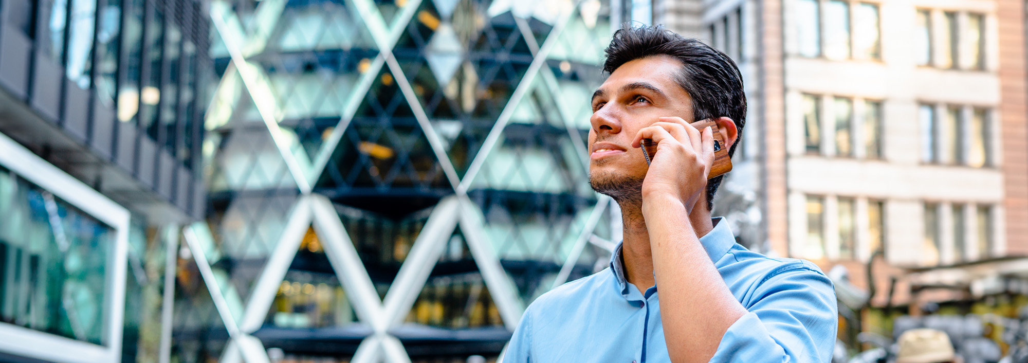 Calling abroad from the UK Medium business | O2